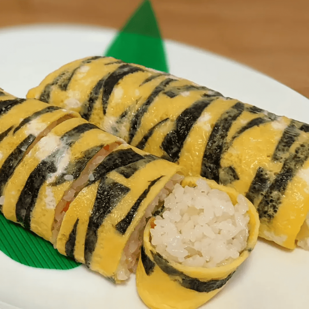 トラ柄ファン必見！少しのコツで簡単にできる可愛いトラ柄巻き寿司の作り方 | 4yuuu