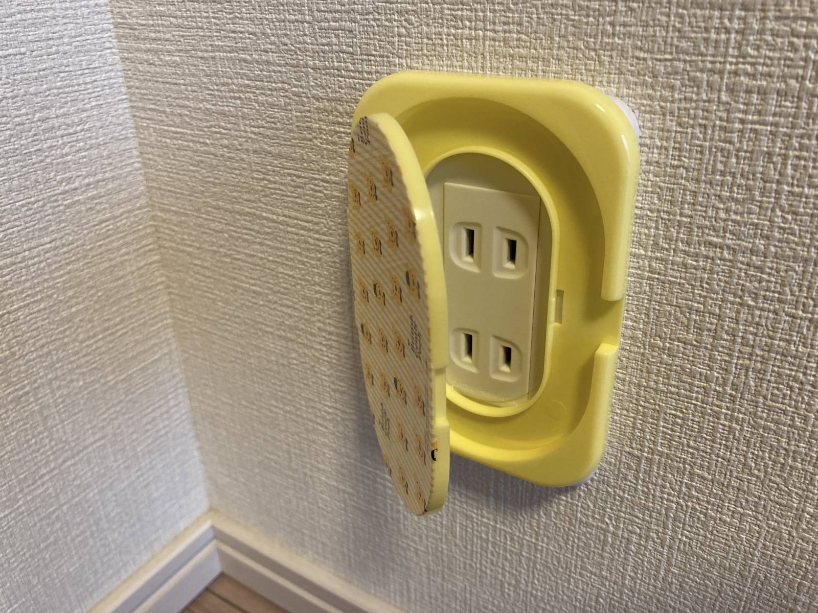 【100均】ウェットシートの「ふた」が便利すぎた♪おすすめ活用術 | 4yuuu