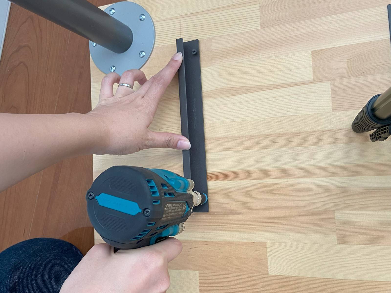 330円でできる！【セリア】のアイテムを使った簡単引き出しDIY | 4yuuu