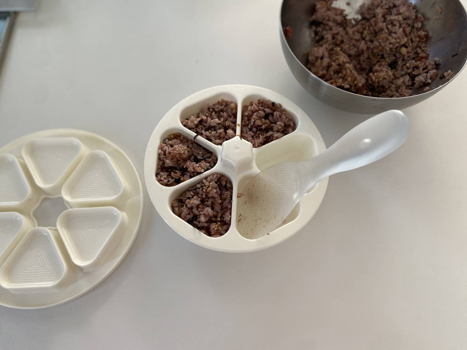 時短できて便利だよ！【THREEPPY】のおにぎりメーカーがすごい | 4yuuu