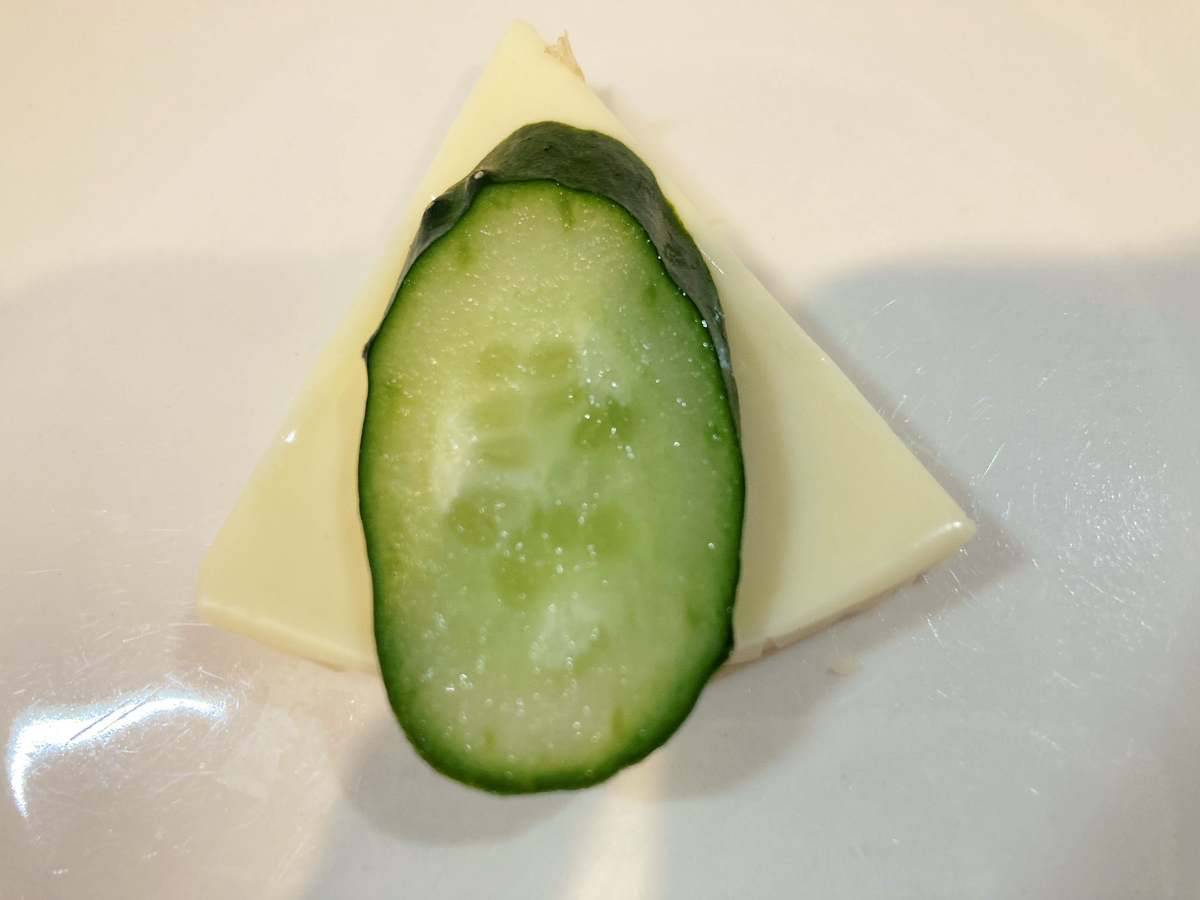 【簡単】家にあるもので大変身！6Pチーズの美味しいおつまみレシピ | 4yuuu