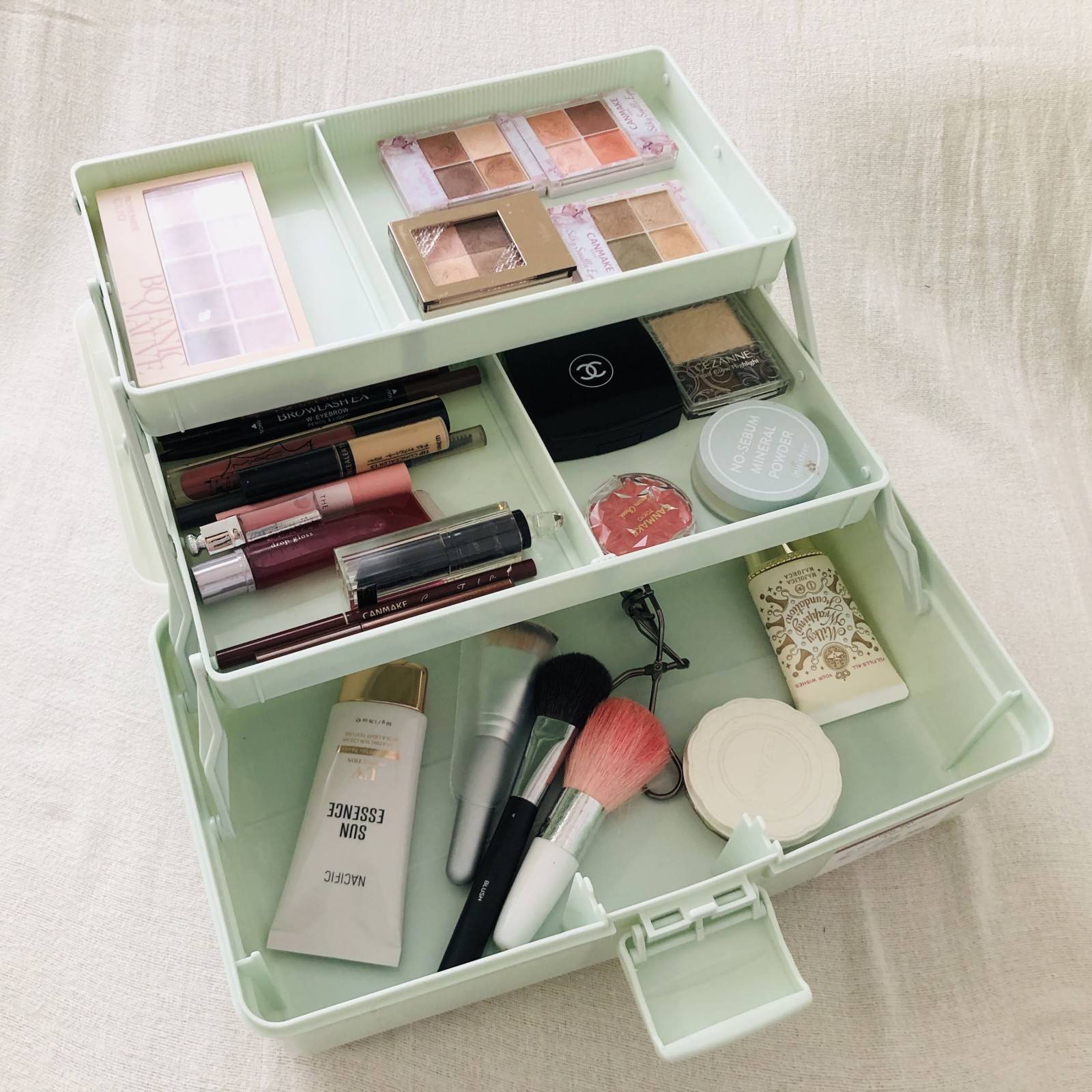 【3COINS】売り切れ必至！くすみカラーのツールボックスが再販 | 4yuuu