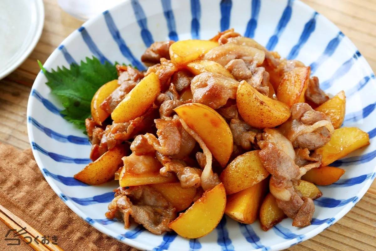 【焼き鮭】の献立に合うおかずや副菜を栄養士が厳選！夕食にもおすすめのレシピ30選 | 4yuuu