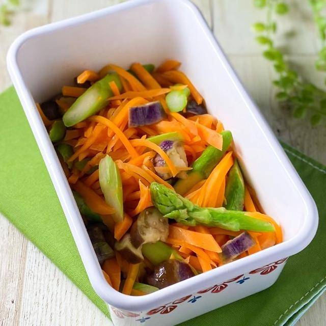 【焼き鮭】の献立に合うおかずや副菜を栄養士が厳選！夕食にもおすすめのレシピ30選 | 4yuuu